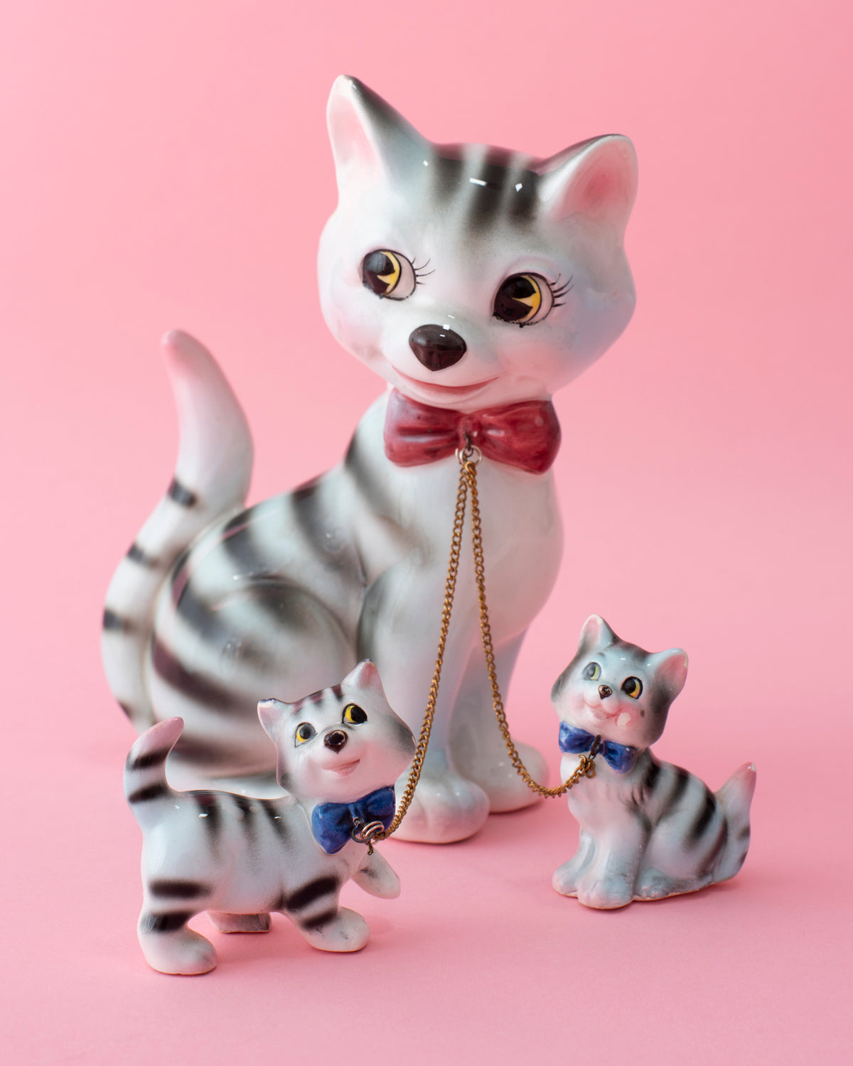 Vintage Lipper & Mann Cat Figurine – Kitsch & Color